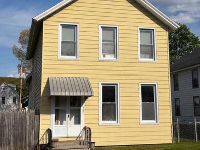 422 4th Ave, Troy, NY 12182