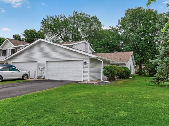 422 95th Ln NE, Blaine, MN 55434