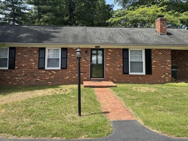 422 Carpenters Mill Rd, Ruckersville, VA 22968
