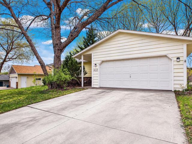 422 Chalet Drive NW