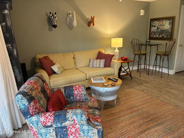 422 Albemarle Boulevard # 13c