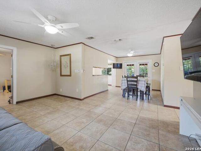 422 Arrow Point Ct