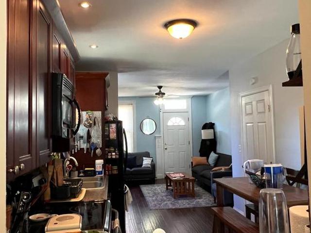 422 Gold Street