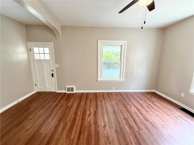 422 Glen Ave 1