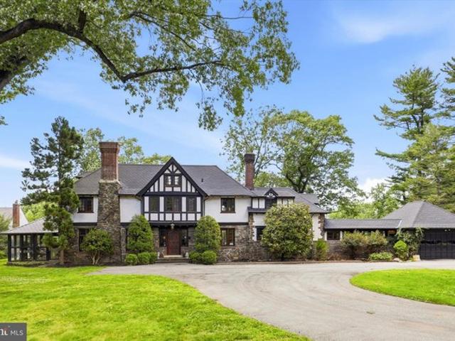 422 Donalyn Ln, Berwyn, PA 19312
