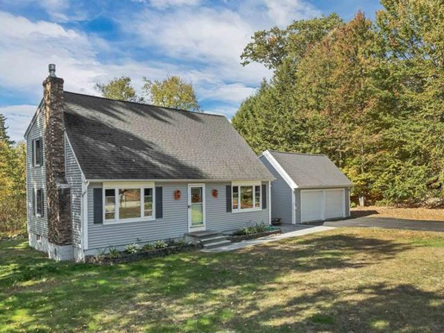 422 Deerpath Ln, Pembroke, NH 03275