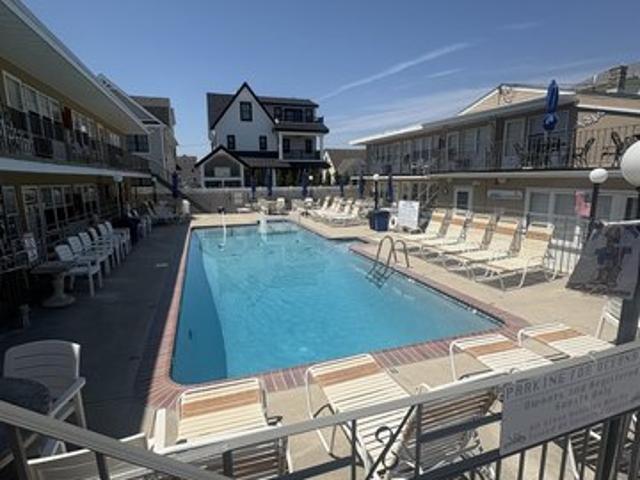 422 E 4th St Unit 104, North Wildwood, NJ 08260