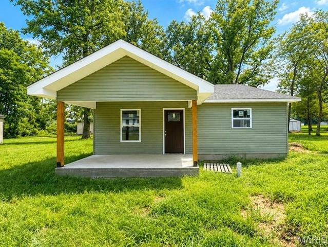 422 E Henry St, Poplar Bluff, MO 63901