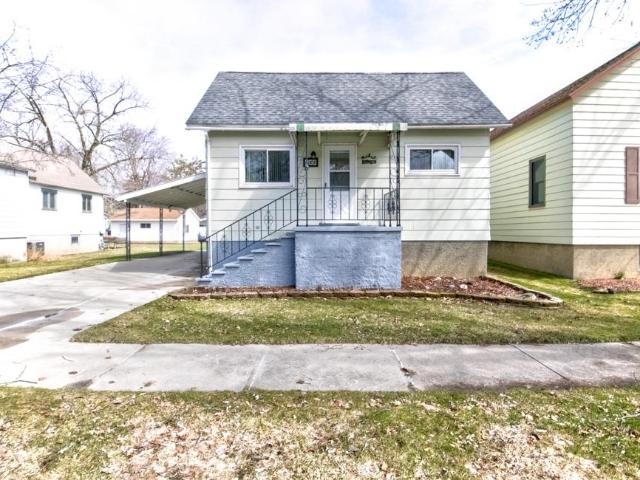 422 Elizabeth Ave, Marinette, WI 54143 | MLS #50323 | Compass