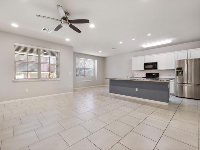 422 Epiphany Ln
