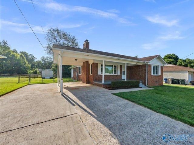 422 Karter St NW, Huntsville, AL 35805