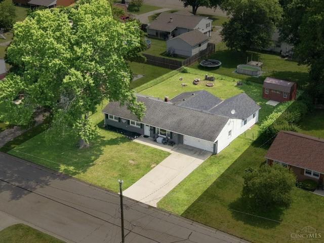 422 Kenwood Lane
