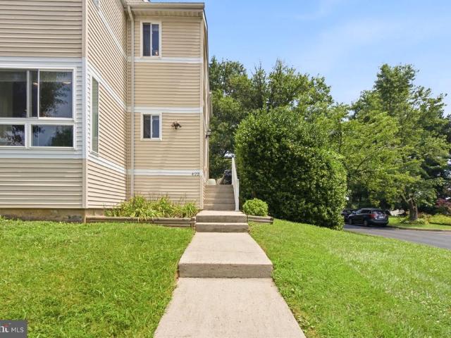 422 Kentmore Terrace