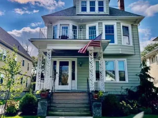422 Huntington Avenue, Upper, Buffalo, NY 14214