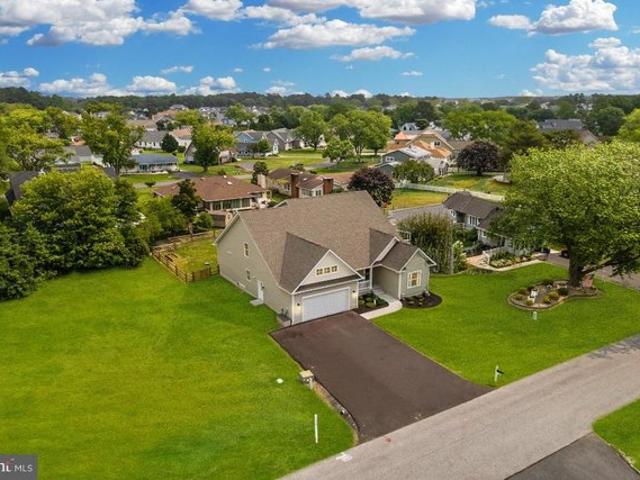 422 Jackie Dr, Ocean View, DE 19970