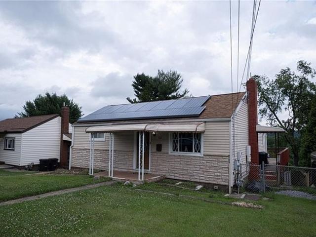 422 Oakhurst Ave, North Versailles, PA 15137