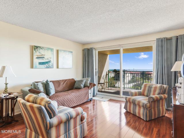 422 Ocean Boulevard N Unit 4F