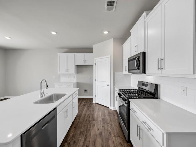 422 Leathertree Lane