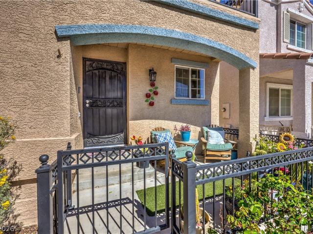 422 Lime Grass Ave, Las Vegas, NV 89183 | Compass