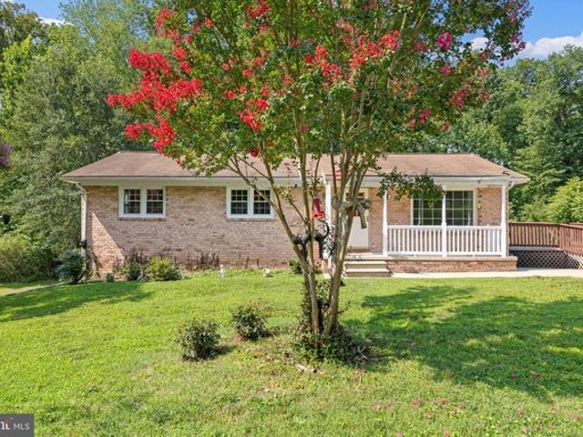 422 Morningside Dr, Fredericksburg, VA 22401