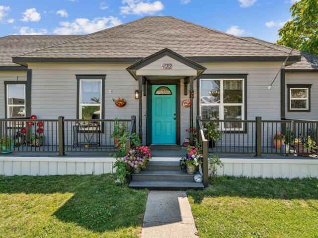422 Maple Ave, Emmett, ID 83617