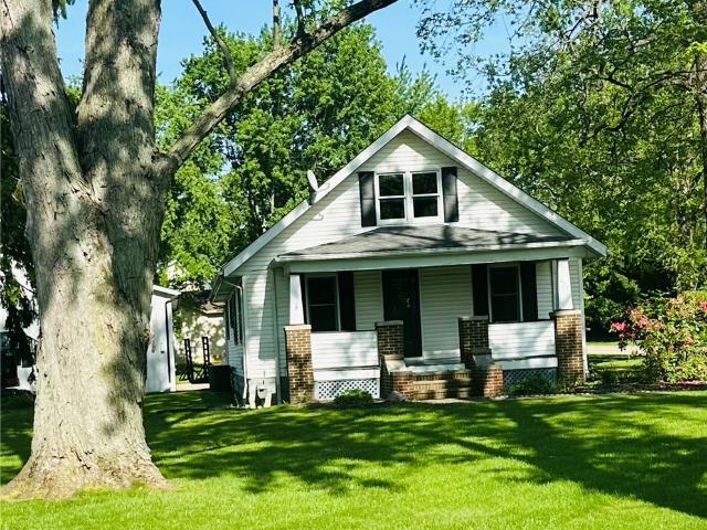 422 N Center Street