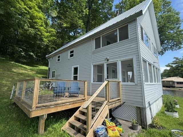 422 N Shore Rd, Hammond, NY 13646