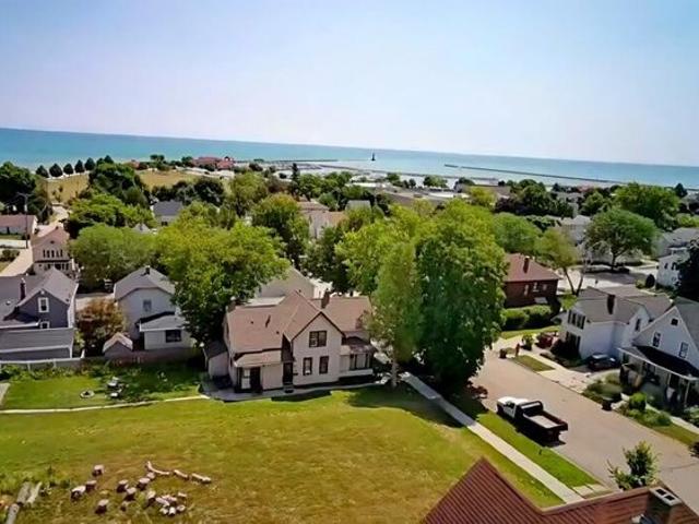 422 Niagara Ave, Sheboygan, WI 53081