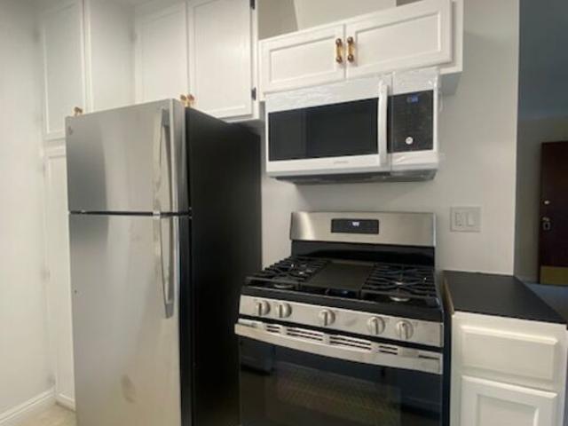 422 S Maple Drive 5