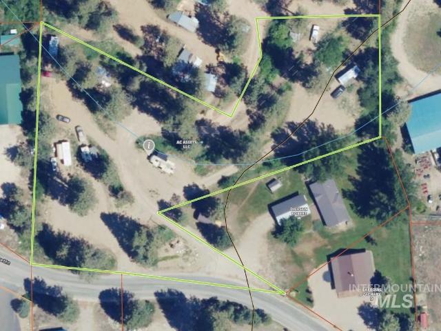 422 S Middlefork Rd