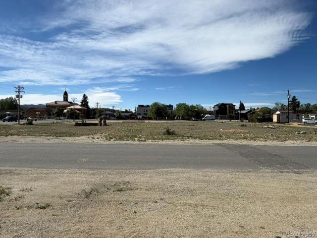 422 Pinon Street
