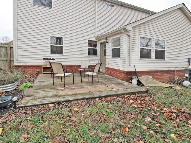 422 W Winterberry Trl