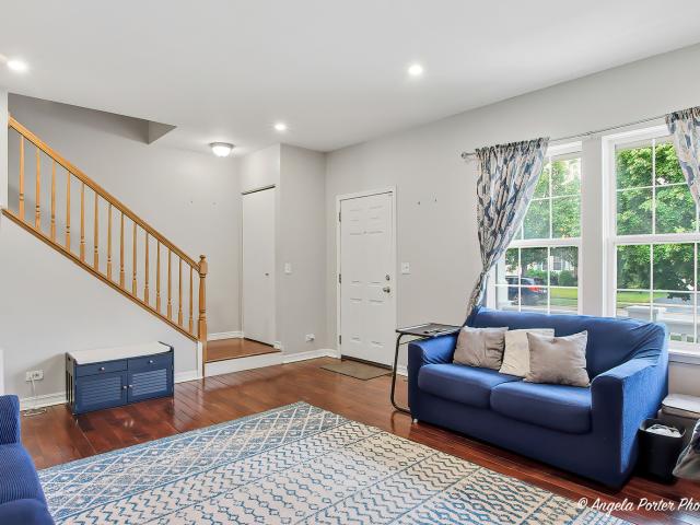 422 W Savoy Drive