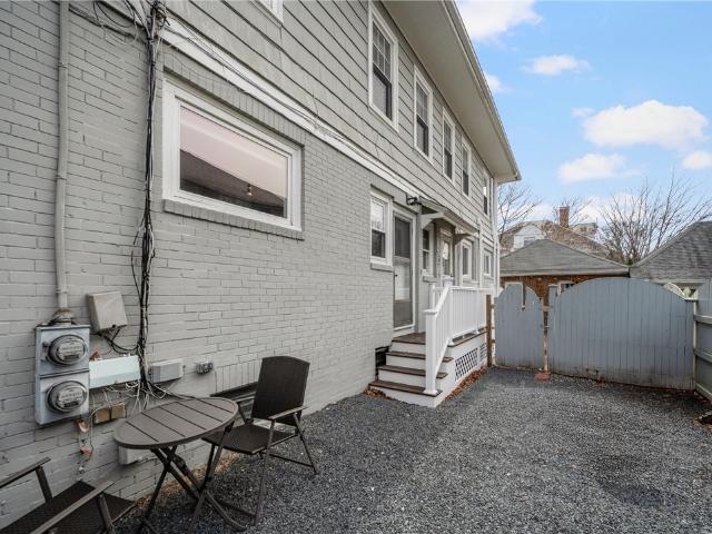 422 Wayland Avenue