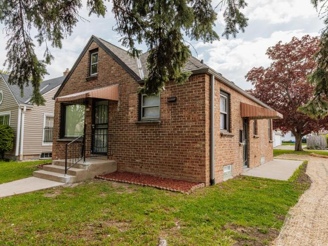 4234 N 29th St