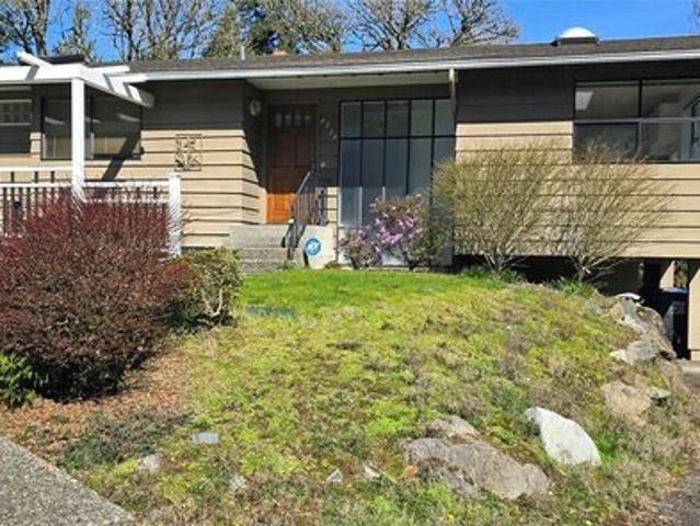 4234 NE 89th St, Seattle, WA 98115