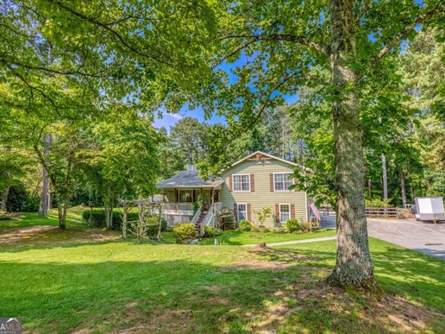 4234 Timber Trace Rd, Loganville, GA 30052