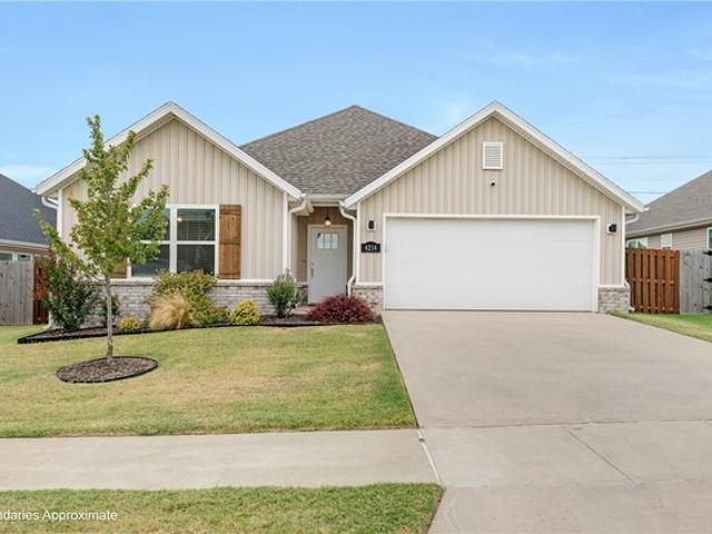 4234 W Buckaroo St, Fayetteville, AR 72704