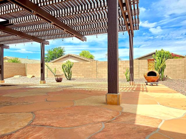 42354 w desert fairways drive