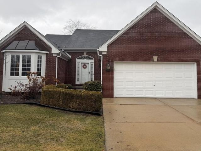 42359 Sable Blvd, Sterling Heights, MI 48314
