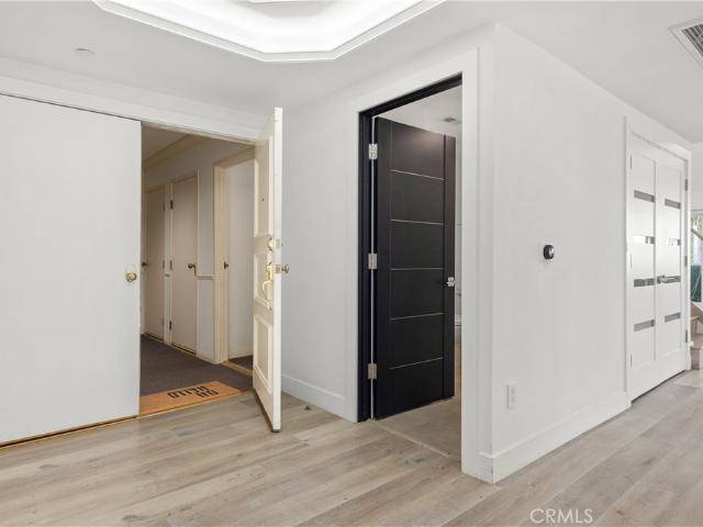 4235 Mary Ellen Ave, Unit 305, Studio City, CA 91604 | MLS #BB26021 | Compass