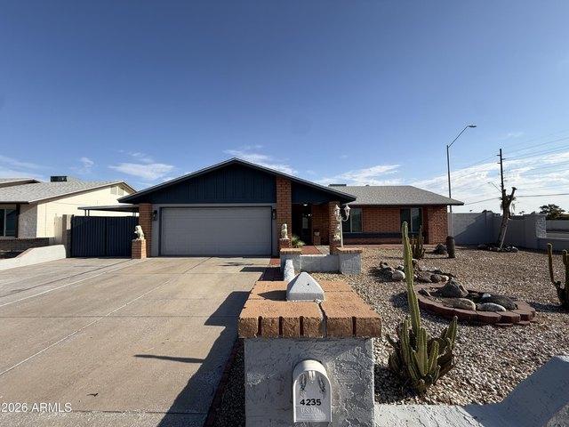 4235 W Aster Dr, Phoenix, AZ 85029
