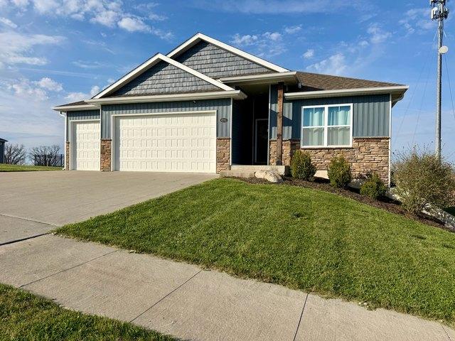 4235 W Snapdragon Dr, Columbia, MO 65203