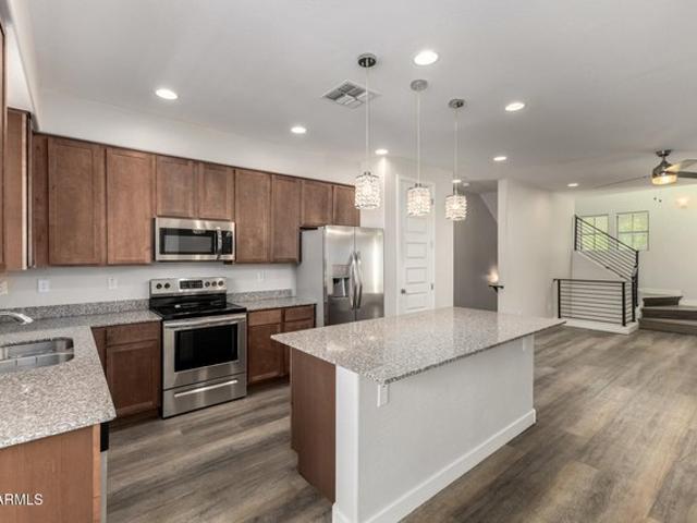4236 N 27th St Unit 38, Phoenix, AZ 85016