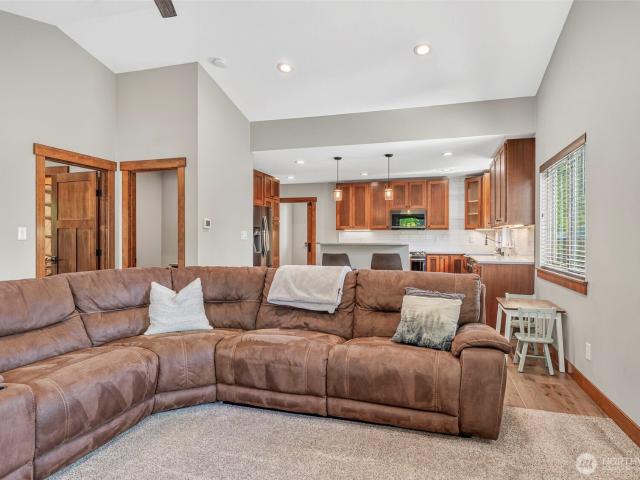 4236 Pleasant Hill Road