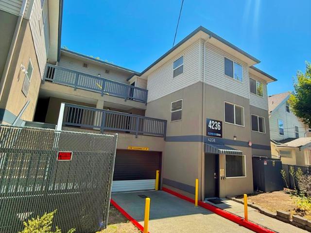 4236 7th Ave NE WA