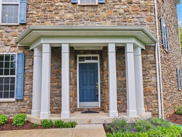 42371 Trellis Square