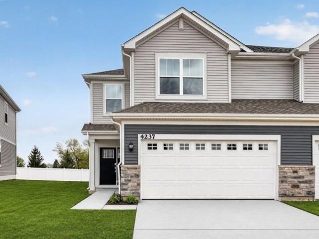 4237 Meadowridge Rd, Woodstock, IL 60098
