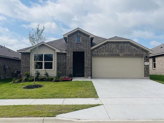 4237 Trickling Creek Ln, Fort Worth, TX 76036