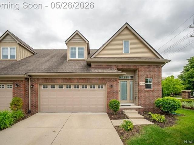 42384 Gateway Dr, Plymouth, MI 48170